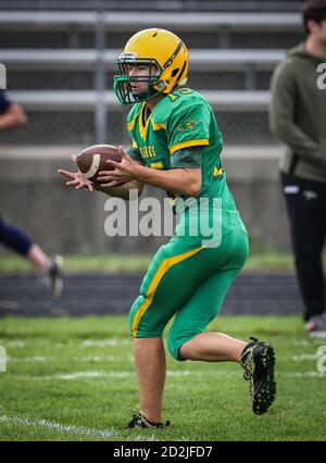 Freshmen football action with Lakeland vs Coeur d'Alene High School in ...
