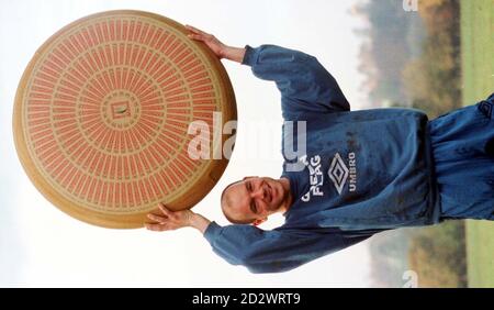 Steve Stone of Nottingham Forest during the Premier League match ...