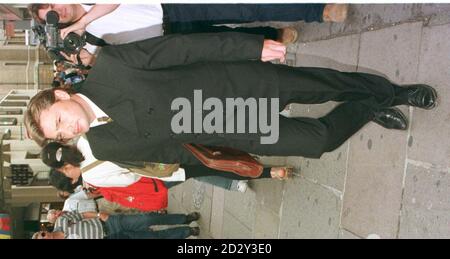 Celebrity chef Steven Saunders accused of indecently assaulting two ...