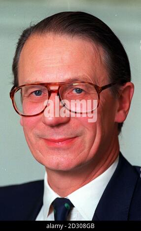 Filer/Sir Robert Fellowes Stock Photo - Alamy