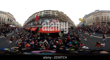 360° view of Hamleys Toy Shop in Regent Street celebrated it’s 255th ...