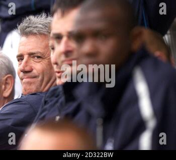 Manchester City's new team manager Mel Machin gives the thumbs up as he ...