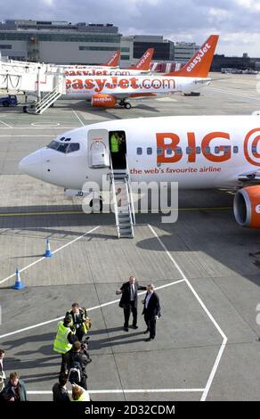 Chief Executive of easyJet Ray Webster with plane cabin crew Caroline ...