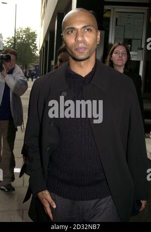 Spice Girl Mel B and husband Jimmy Gulzar Sep 1998 Newly weds leaving ...