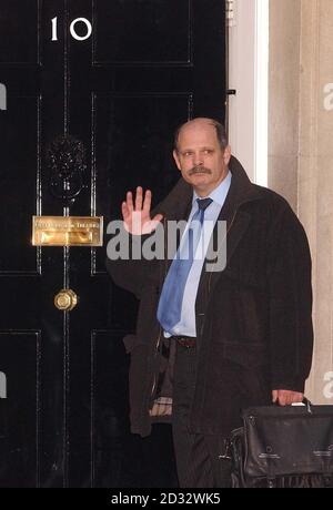 David Irvine, leader of the PUP (Progressive Unionist Party) leaves no ...