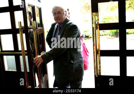 Garda Assistant Commissioner, Kevin Carty (left) and Assistant Chief ...