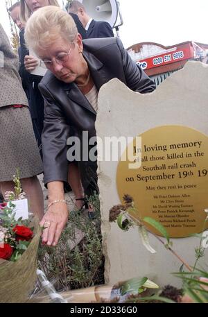Southall rail crash memorial Stock Photo - Alamy
