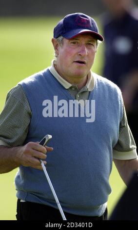 Welsh Rugby star Gareth Edwards in 1982 Stock Photo - Alamy