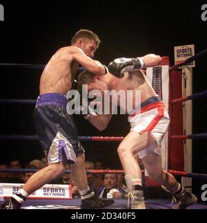 Boxing - International Featherweight Contest - Wayne McCullough v ...