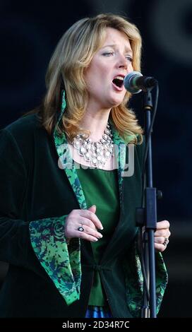A singer performs in concert Stock Photo - Alamy