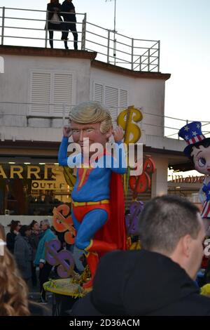 Viareggio, parade of allegorical floats of the most famous Italian ...