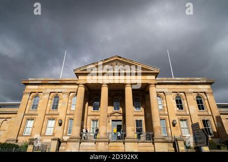 Exterior of Dundee Sheriff Court, Tayside, Scotland, UK Stock Photo - Alamy