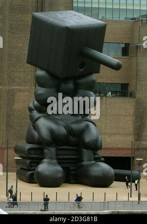 Inflatable sculpture Tate Modern Gallery London England Stock Photo - Alamy