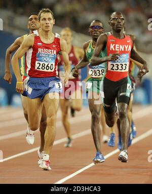 YURIY BORZAKOVSKIY 800 METRES FINAL OLYMPIC STADIUM ATHENS GREECE 28 ...