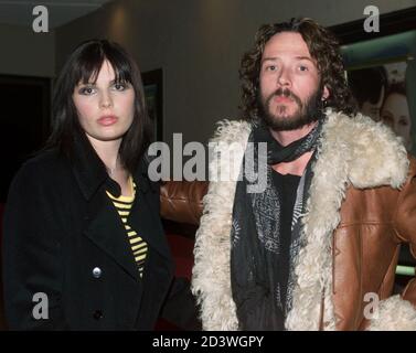 Scott Weiland and his wife, Mary Forsberg, at VH-1's Big in 2004 award ...