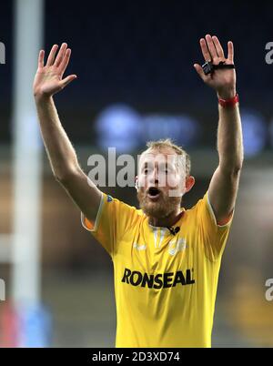 Robert Hicks match referee Stock Photo - Alamy