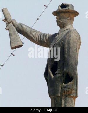 Machine gun bullet holes in brick wall at Jallianwala Bagh, Amritsar ...