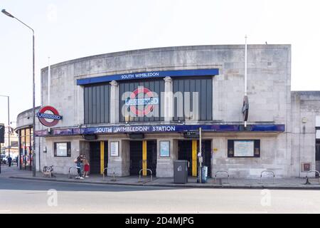 South Wimbledon London Underground Station Stock Photo - Alamy