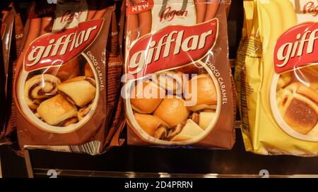 Cinnamon rolls Gifflar « Kanelbulle » Stock Photo - Alamy