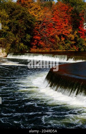 Penman's Dam on the Grand River. Paris Ontario Canada Stock Photo - Alamy