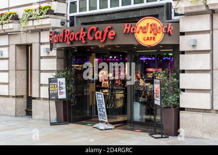 Hard Rock Cafe London Picadilly Circus Stock Photo - Alamy