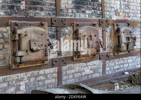 Rusty steel bolted hatch Stock Photo - Alamy