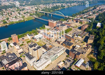 Fort Henry Bridge over the Ohio River. Wheeling. 1970 Stock Photo - Alamy