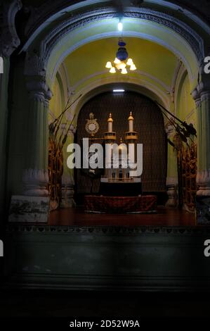 Bara Imambara interior, Lucknow, Uttar Pradesh, India Stock Photo - Alamy
