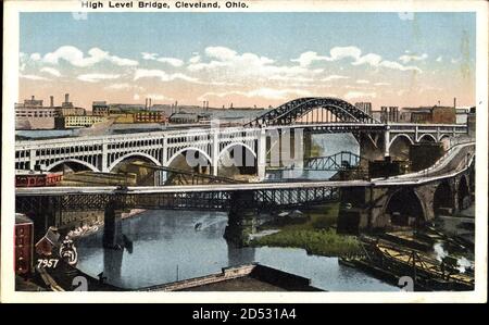 Cleveland, Ohio, USA - High Level Bridge looking East Stock Photo - Alamy