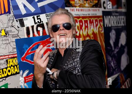 Neal X from Sigue Sigue Sputnik live at Abbey Road Studios. London ...