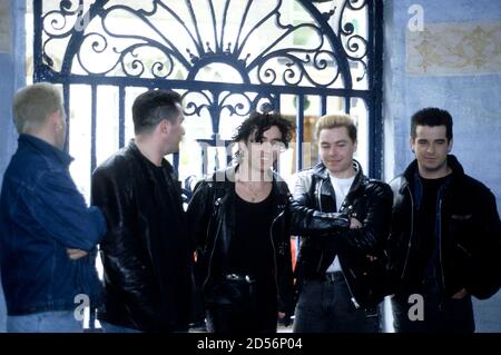 Aslan at a photoshoot in Covent Garden. London, 10/11/1986 | usage ...