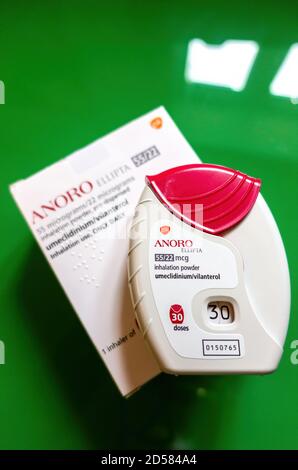 Umeclidinium Vilanterol inhaler powder Stock Photo - Alamy