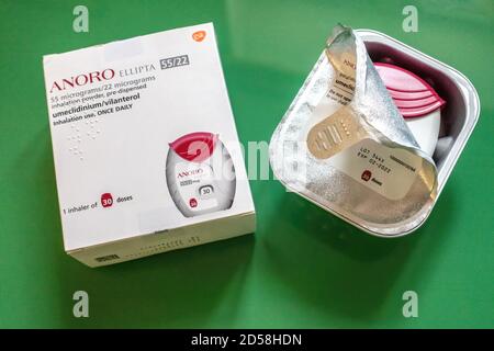 Umeclidinium Vilanterol inhaler powder Stock Photo - Alamy