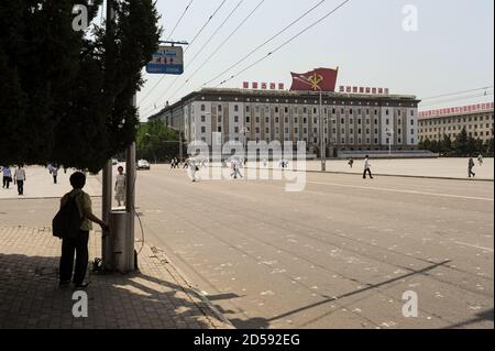 Government building in Kim Il-sung square, Pyongan Province, Pyongyang ...