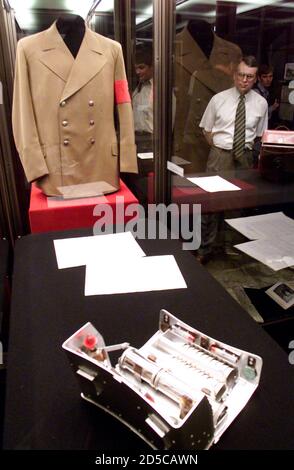 ADOLF HITLER SKULL Stock Photo - Alamy