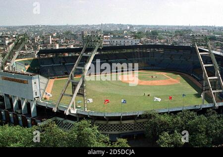 Havana’s Latinoamericano Baseball Stadium game, Cuba Stock Photo - Alamy