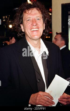 Val Kilmer & Mira Sorvino Film: At First Sight (USA 1999) Characters ...