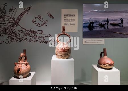 Stirrup spout bottle, the Moche collection gallery, "National Museum of ...