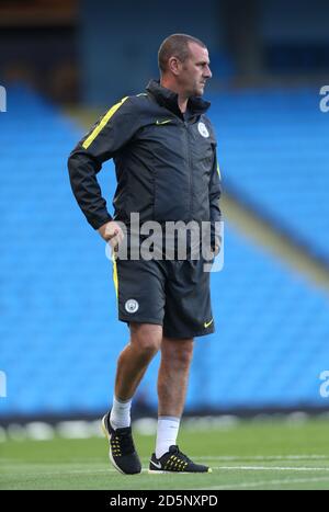 Manchester City coach Simon Davies Stock Photo - Alamy