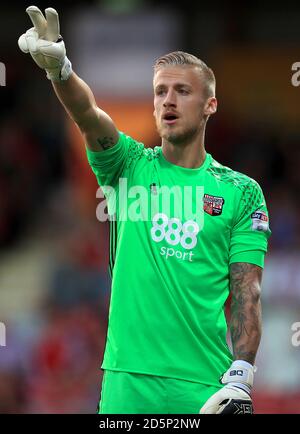 Brentford goalkeeper Daniel Bentley Stock Photo - Alamy