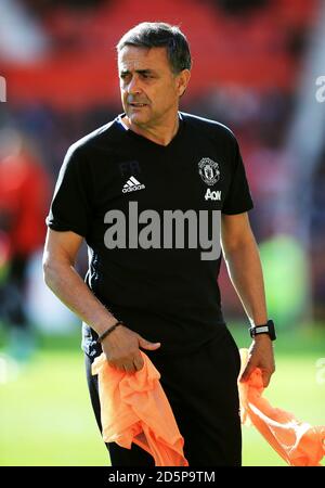Manchester United coach Ricardo Formosinho Stock Photo - Alamy