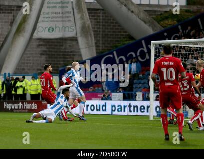 Huddersfield Town's Elias Kachunga scores his side's third goal of the ...