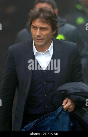 Chelsea manager Antonio Conte arrives at Selhurst Park Stock Photo - Alamy