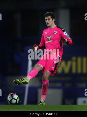 Reading Goalkeeper Jonathon Bond Stock Photo - Alamy