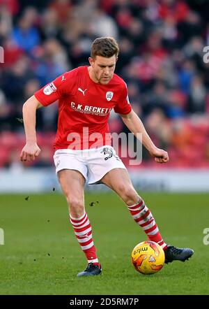Barnsley's Callum Elder Stock Photo - Alamy