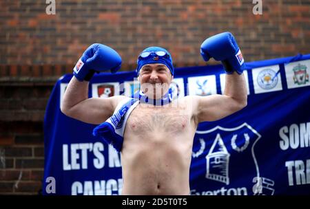 Everton fan Speedo Mick dressed in boxing gear outside the ground Stock ...