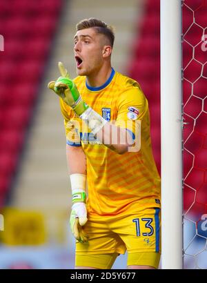 Gillingham goalkeeper Tomas Holy Stock Photo - Alamy