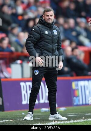Oldham Athletic manager Richie Wellens before the game Stock Photo - Alamy
