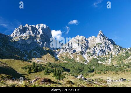 Austria, Filzmoos, Dachstein Mountains, Gosaukamm, Bischofsmuetze Stock ...