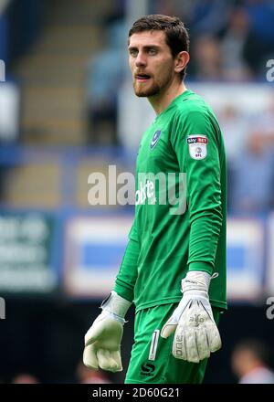 Portsmouth goalkeeper Luke McGee Stock Photo - Alamy
